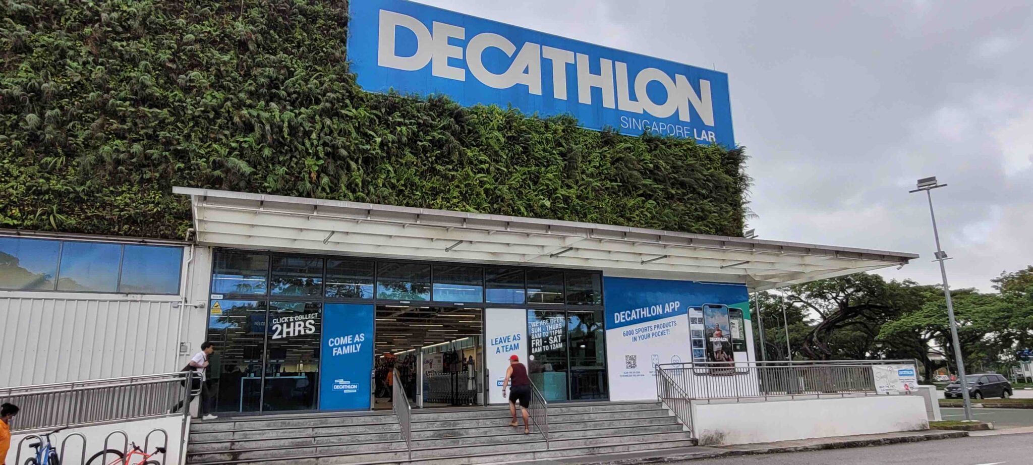 - Decathlon sabre dans ses marques propres pour gagner en performance